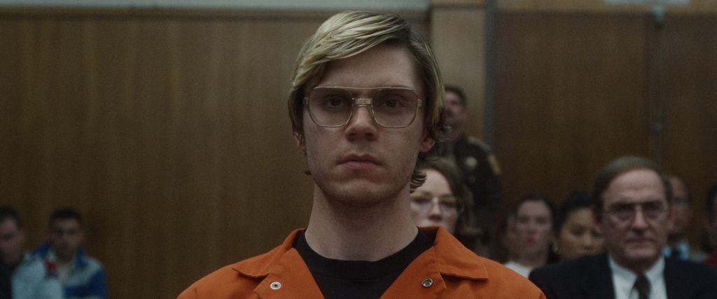 Evan Peters: Biografía del protagonista de la serie The Beauty